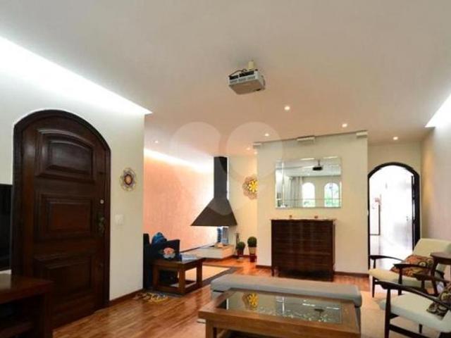 Sobrado com 4 quartos à venda em Vila Clementino SP