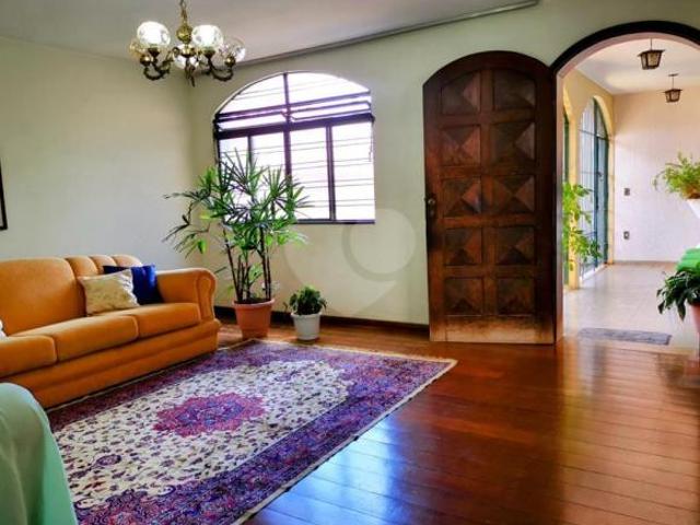 Sobrado com 4 quartos à venda em Vila góis GO