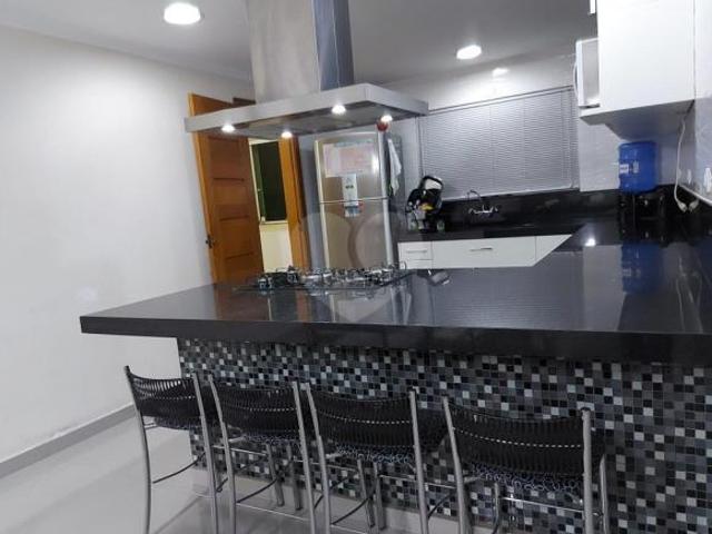 Sobrado com 4 quartos à venda em Vila laís SP