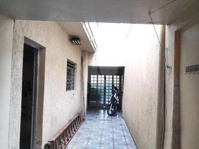 Sobrado com 4 quartos à venda em Vila santos SP