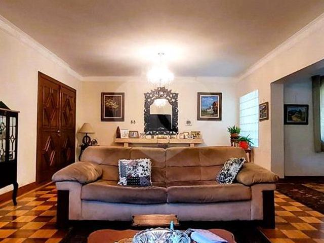 Sobrado com 4 quartos à venda em Vila Uberabinha SP