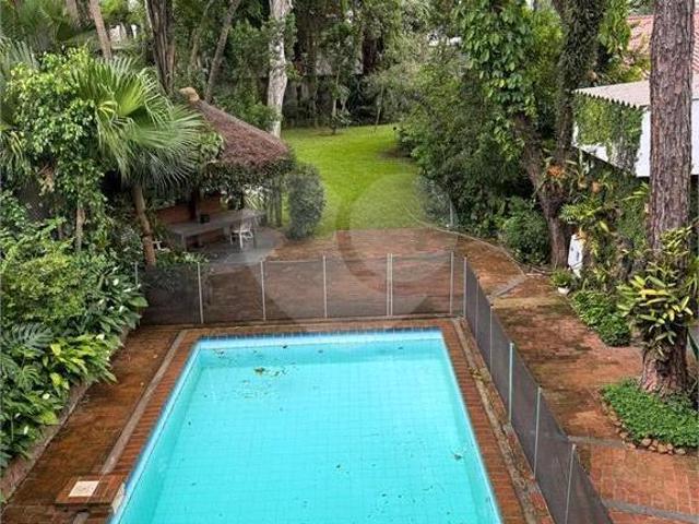 Sobrado com 4 quartos à venda em Alto de pinheiros SP