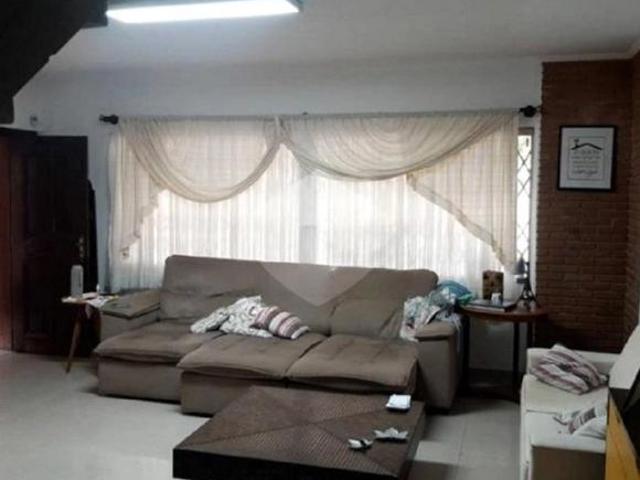 Sobrado com 4 quartos à venda em Bortolândia SP