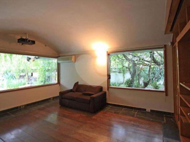 Sobrado com 4 quartos à venda em Butantã SP
