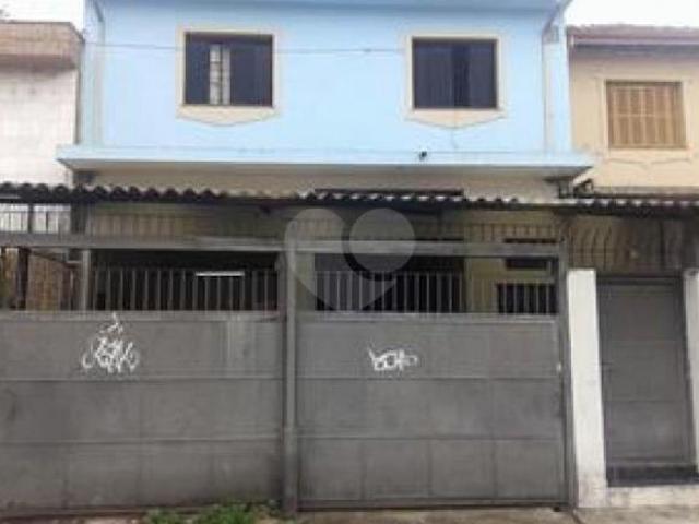 Sobrado com 4 quartos à venda em Carandiru SP