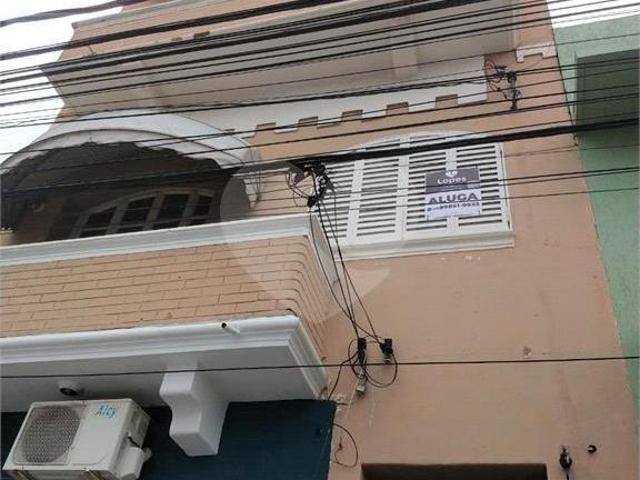 Sobrado com 4 quartos à venda em Centro SP