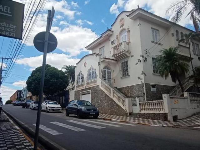 Sobrado com 4 quartos à venda em Centro SP