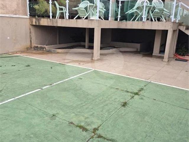 Sobrado com 4 quartos à venda em Centro SP