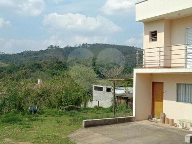 Sobrado com 4 quartos à venda em Centro SP