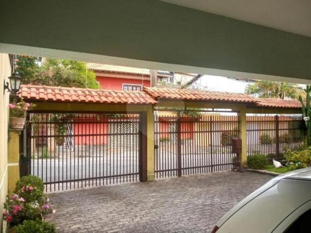 Sobrado com 4 quartos à venda em City bussocaba SP