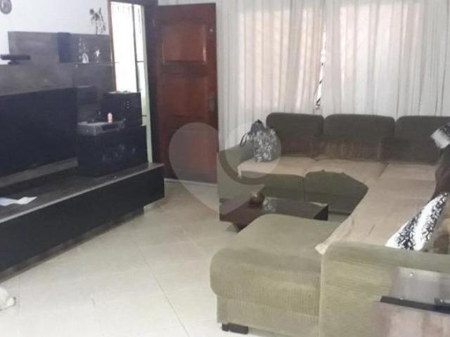 Sobrado com 4 quartos à venda em Cupecê SP