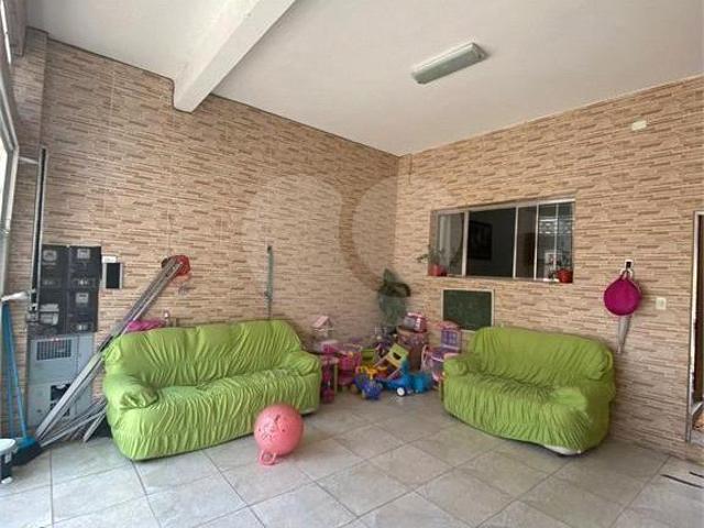 Sobrado com 4 quartos à venda em Eldorado SP