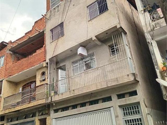 Sobrado com 4 quartos à venda em Furnas SP