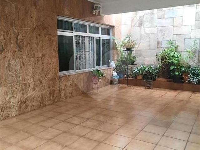 Sobrado com 4 quartos à venda em Horto Florestal SP