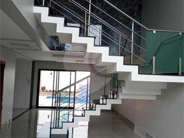Sobrado com 4 quartos à venda em Independência SP