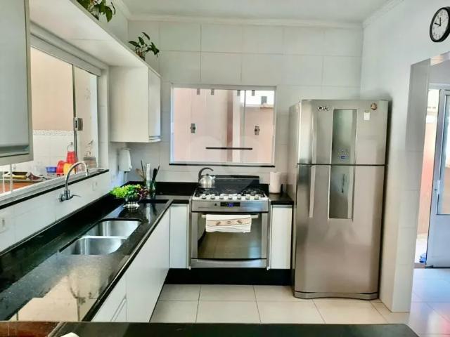 Sobrado com 4 quartos à venda em Ipiranguinha SP