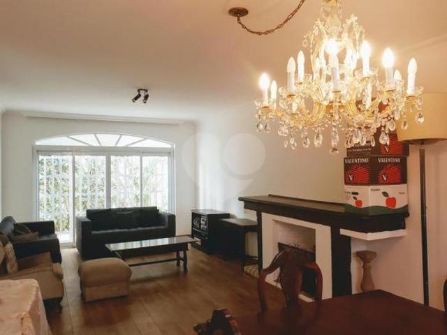 Sobrado com 4 quartos à venda em Jardim cordeiro SP
