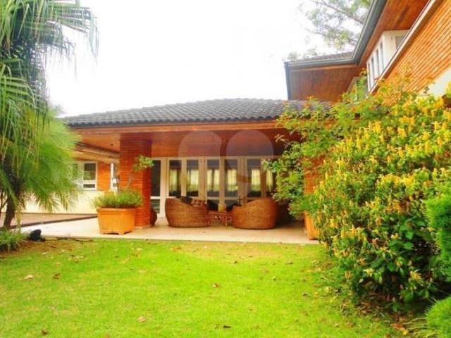 Sobrado com 4 quartos à venda em Jardim cordeiro SP