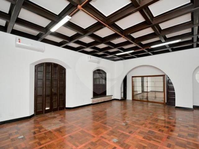 Sobrado com 4 quartos à venda em Jardim América SP