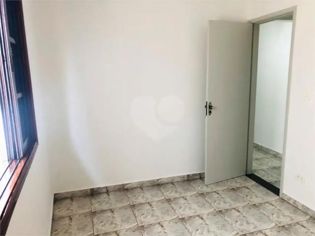 Sobrado com 4 quartos à venda em Jardim guanca SP