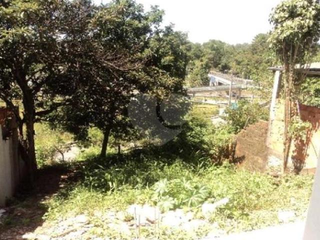 Sobrado com 4 quartos à venda em Jardim do lago SP