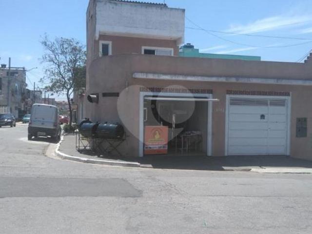 Sobrado com 4 quartos à venda em Jardim Dos Ipês SP