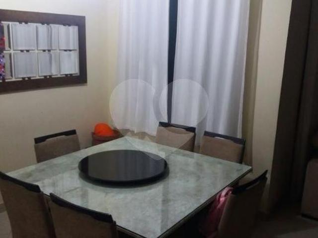Sobrado com 4 quartos à venda em Jardim das laranjeiras SP