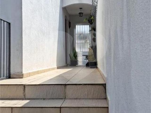 Sobrado com 4 quartos à venda em Jardim ester SP