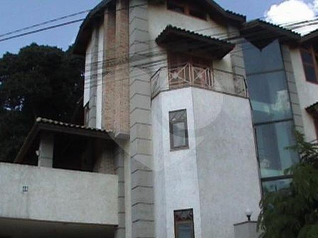 Sobrado com 4 quartos à venda em Jardim itatinga SP