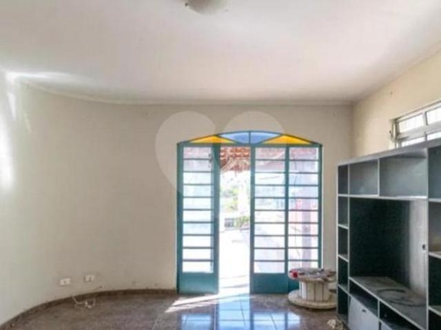 Sobrado com 4 quartos à venda em Jardim oriental SP