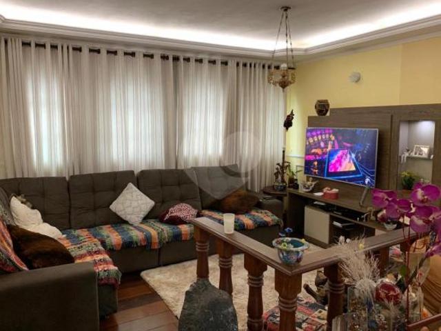 Sobrado com 4 quartos à venda em Jardim leonor mendes de barros SP