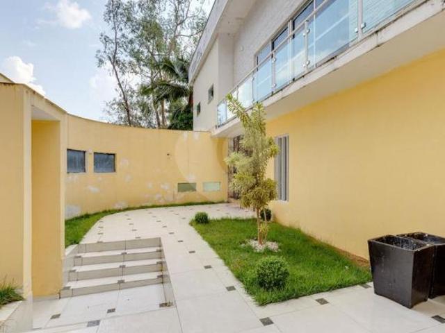 Sobrado com 4 quartos à venda em Jardim marajoara SP