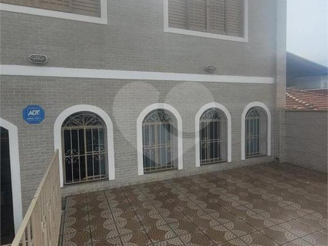 Sobrado com 4 quartos à venda em Jardim neila SP