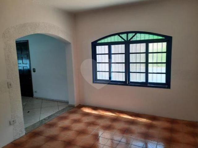 Sobrado com 4 quartos à venda em Jardim Santa Helena SP