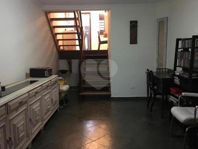 Sobrado com 4 quartos à venda em Lar são paulo SP