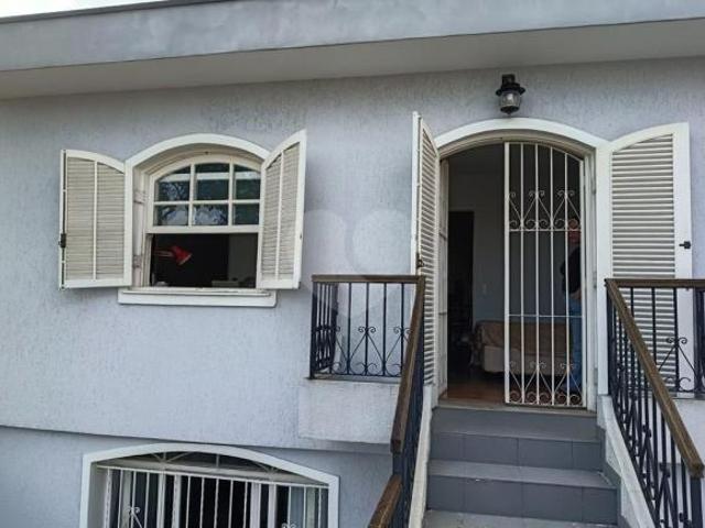 Sobrado com 4 quartos à venda em Mirandópolis SP