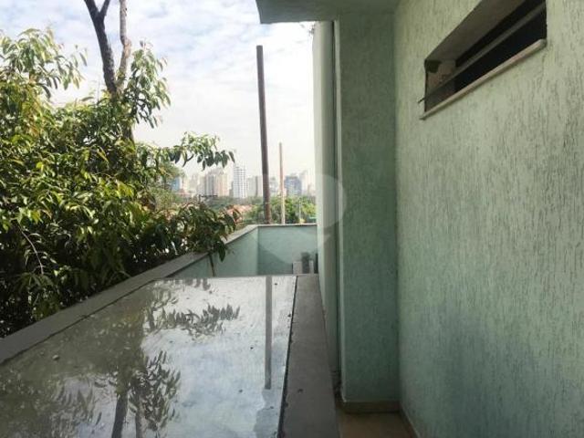 Sobrado com 4 quartos à venda em Parque Colonial SP