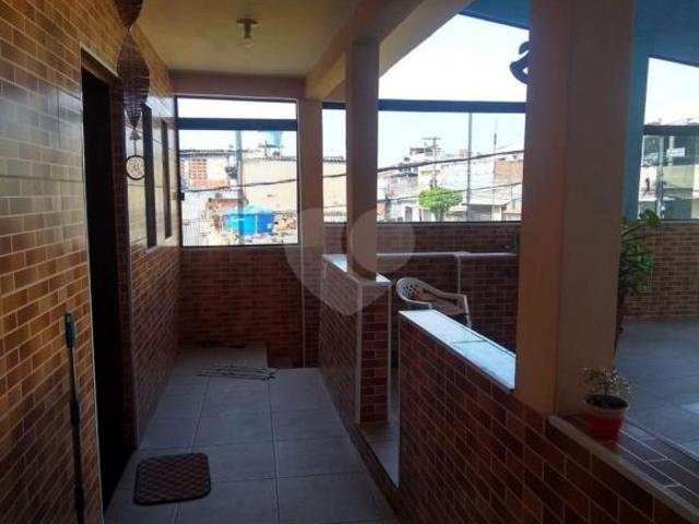 Sobrado com 4 quartos à venda em Parque guarani SP