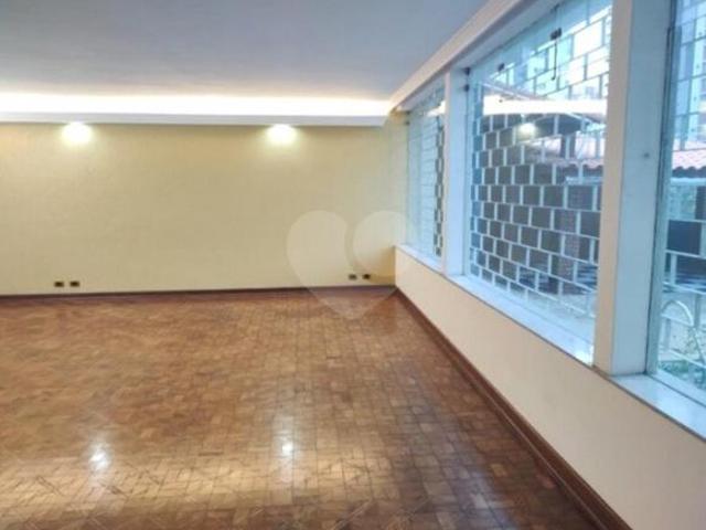 Sobrado com 4 quartos à venda em Pinheiros SP
