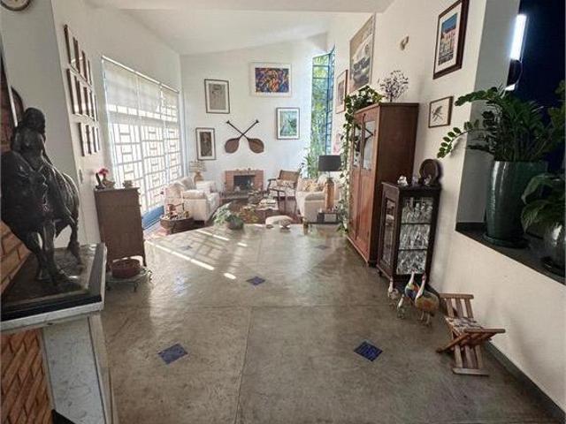 Sobrado com 4 quartos à venda em Real parque SP