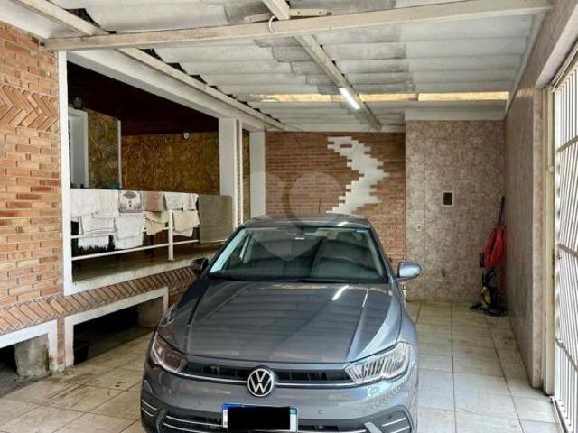 Sobrado com 4 quartos à venda em Roncon SP