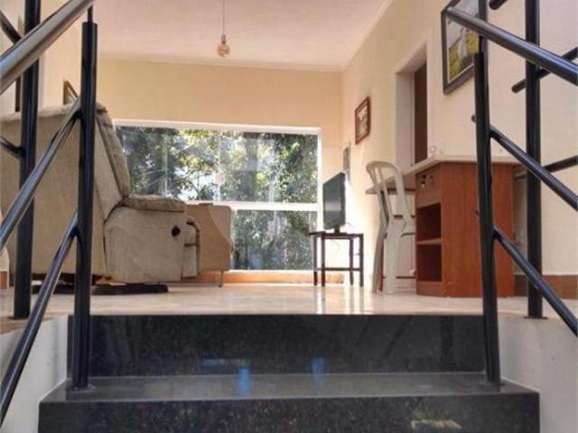 Sobrado com 4 quartos à venda em Santa inês SP