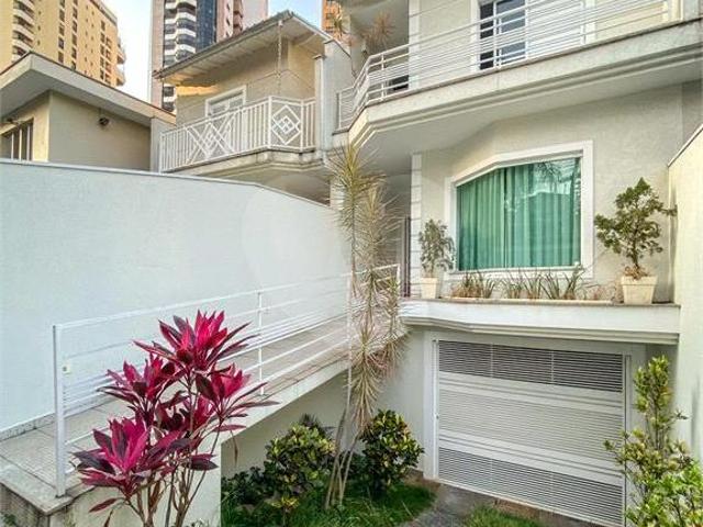 Sobrado com 4 quartos à venda em Santana SP