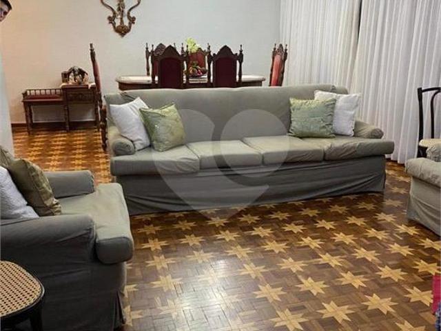 Sobrado com 4 quartos à venda em Sumaré SP