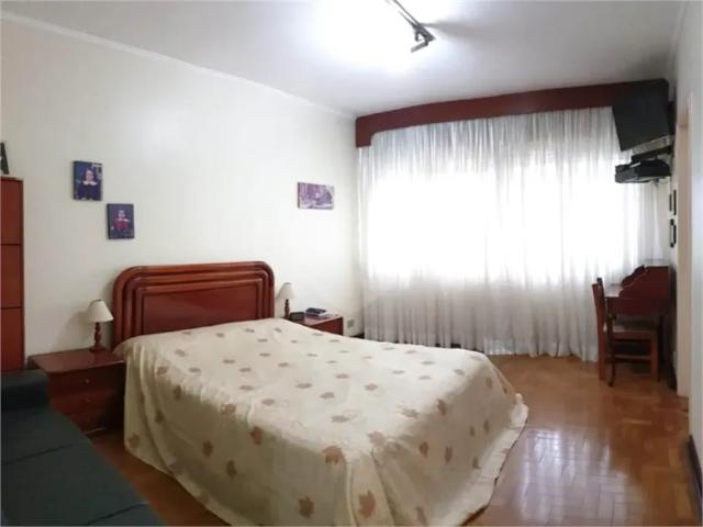Sobrado com 4 quartos à venda em Sumaré SP