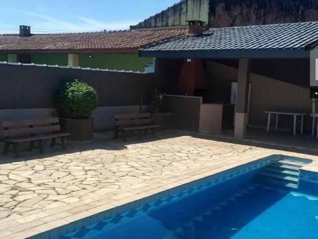 Sobrado com 4 Quartos e 4 banheiros à Venda, 190 m² por R$ 849.900
