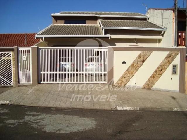 Sobrado com 4 Quartos e 4 banheiros à Venda, 283 m² por R$ 607.000