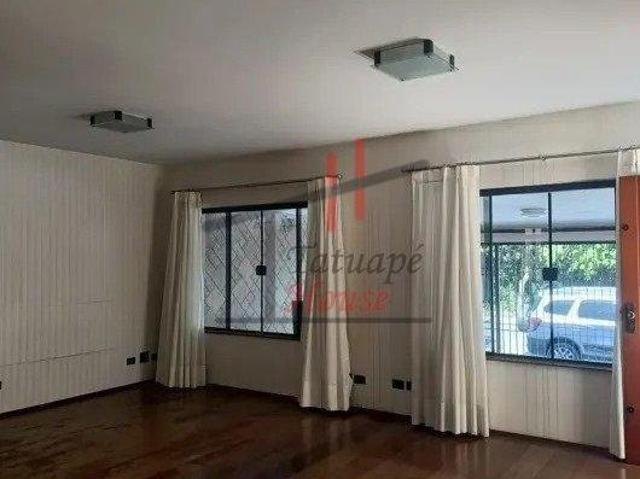 Sobrado com 4 Quartos e 4 banheiros à Venda, 295m²