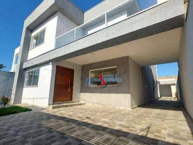 Sobrado com 4 Quartos e 4 banheiros à Venda, 310 m² por R$ 1.000.000