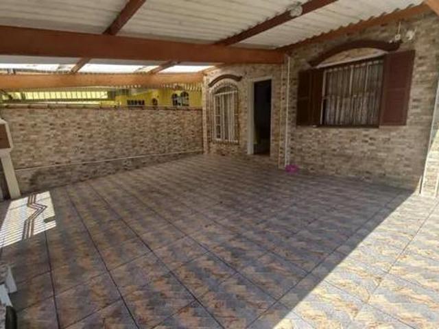 Sobrado com 4 Quartos e 5 banheiros à Venda, 150 m² por R$ 615.000